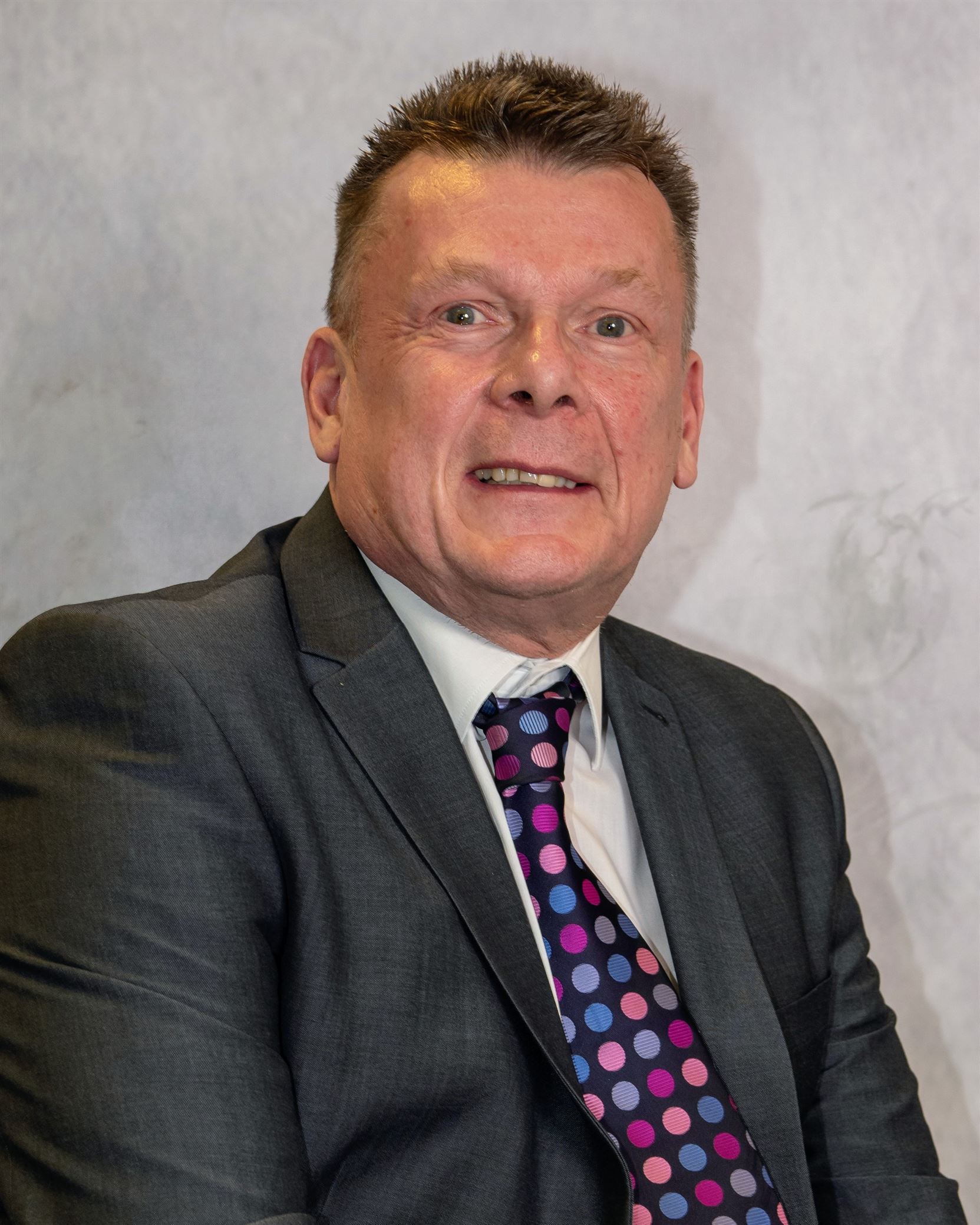 Andy Gee Care2Recruit